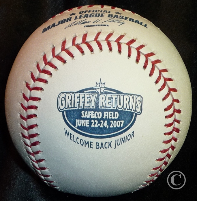 MLB Official Promo & Miscellaneous – OfficialGameBalls.com The global ...
